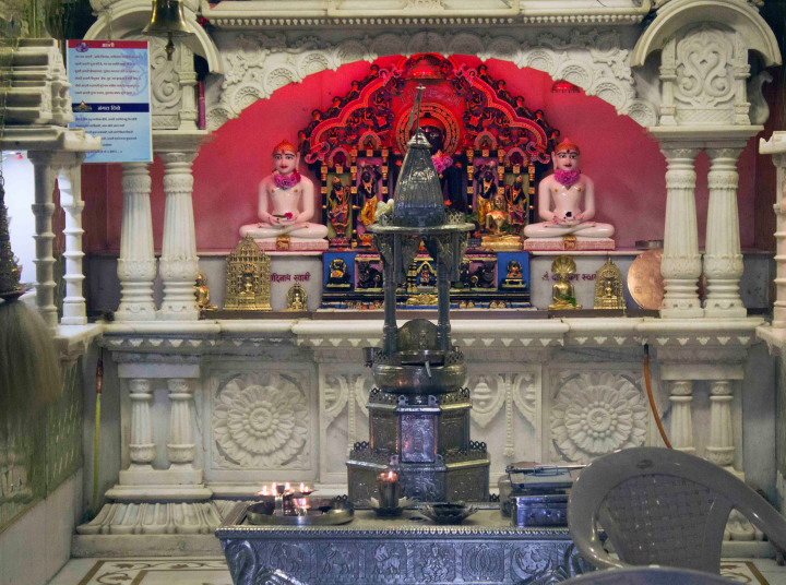 Shri Munisuvrat Swami Jain Jinalaya