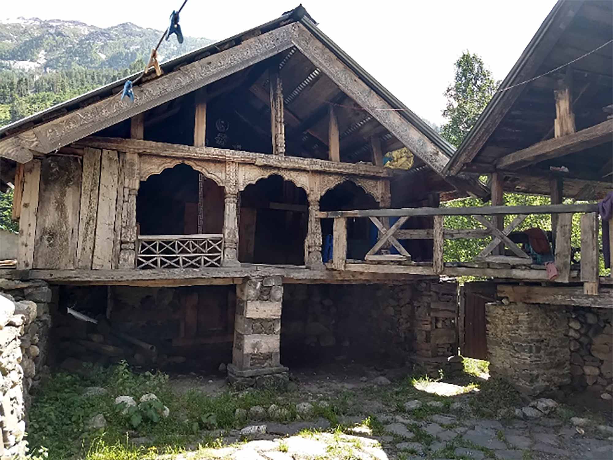 The Jadh Bhotiya Settlement of Bagori Village